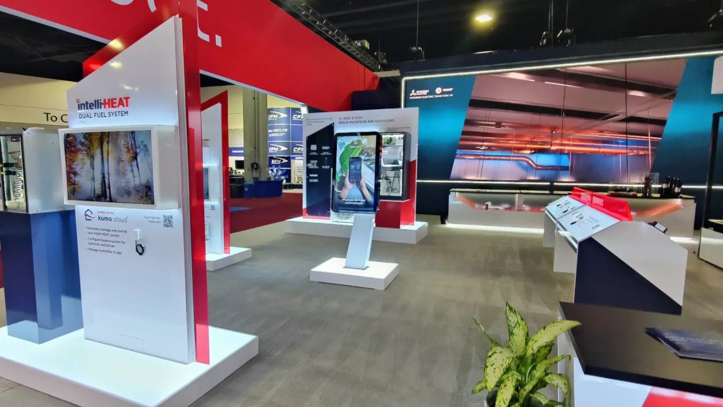 How to Measure Trade Show Success: Key Metrics 2025